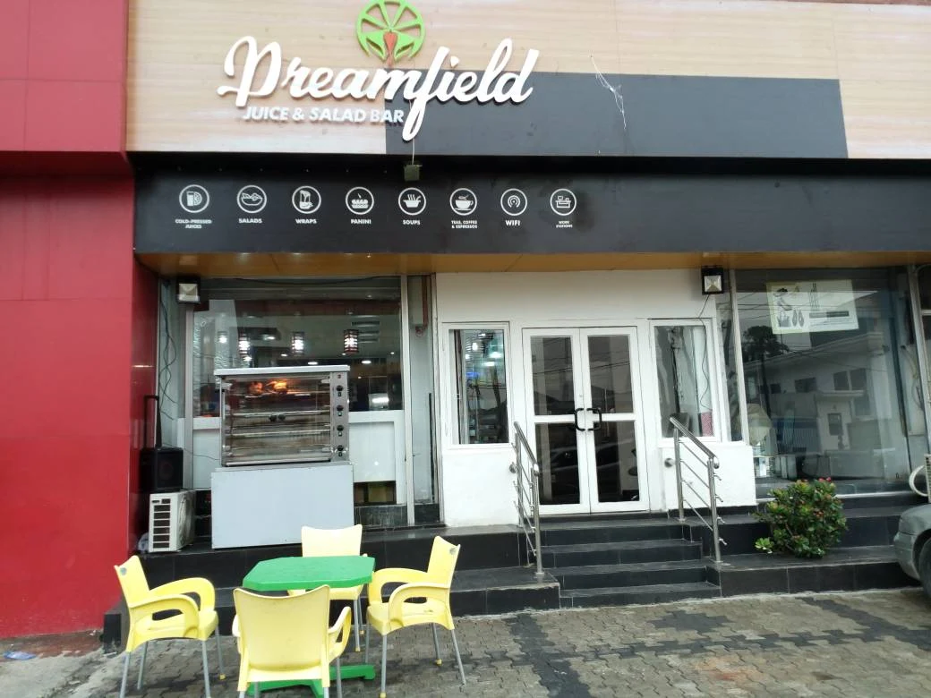 Dreamfield Bistro & Bar – Zeperoni