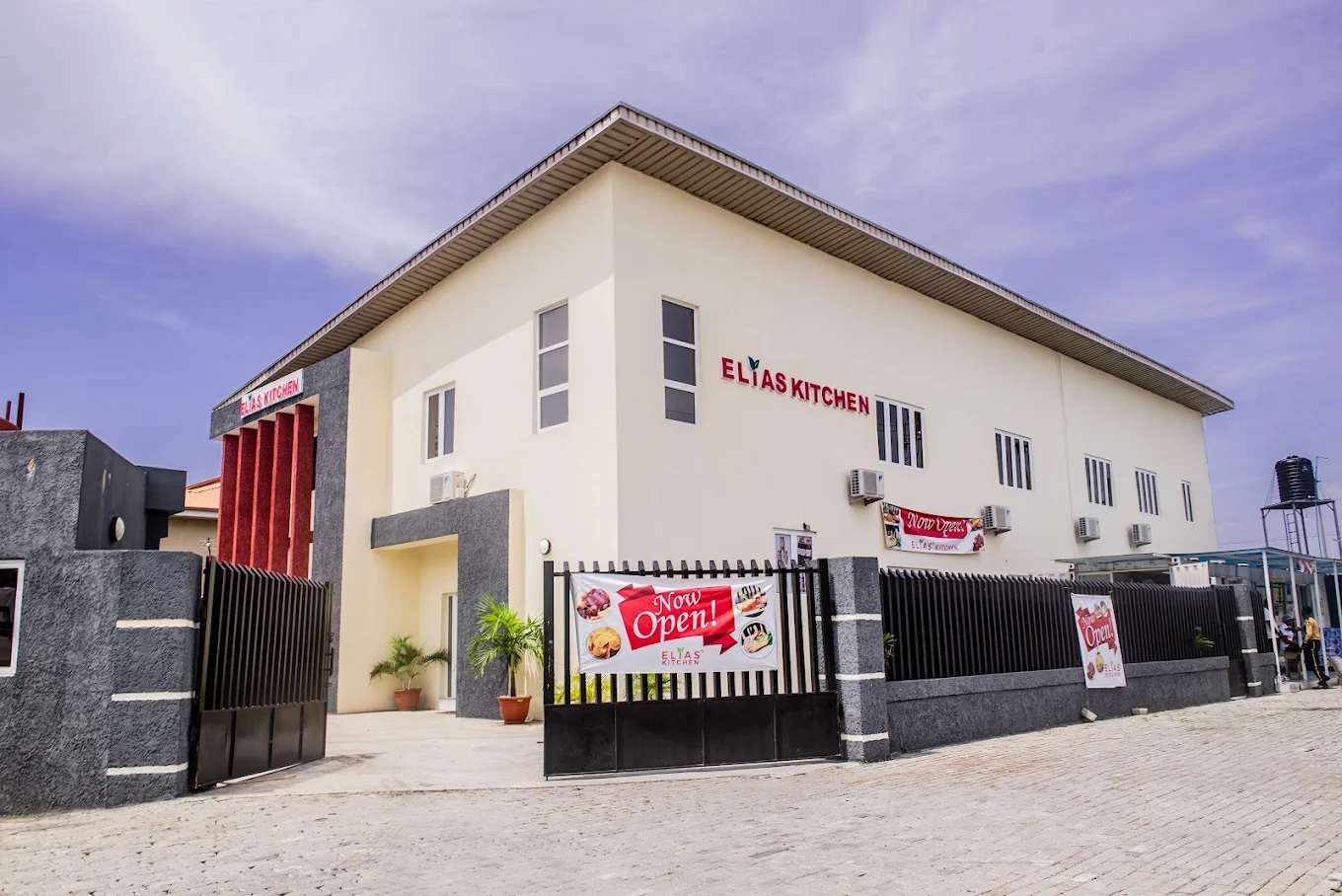 Elias Kitchen – Zeperoni