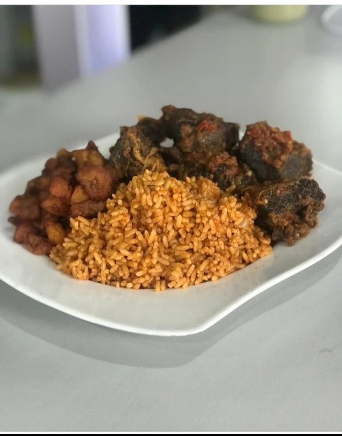 Ofada Kitchen – Zeperoni